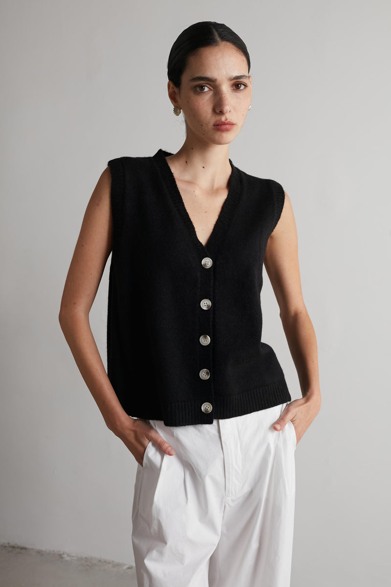 Knitted vest Black – Maayan paz